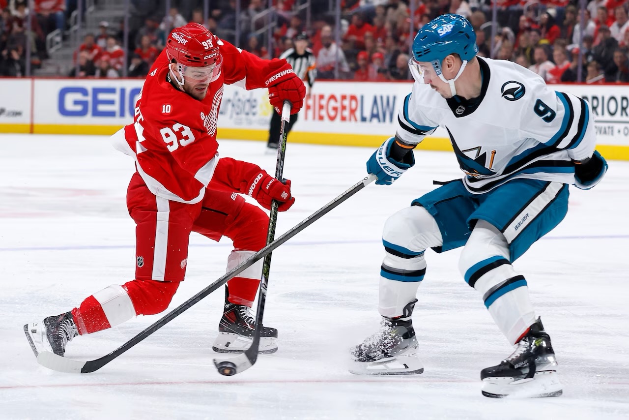 Red Wings Rally Past Sharks 4–2 Behind Larkin and Balanced Scoring ...